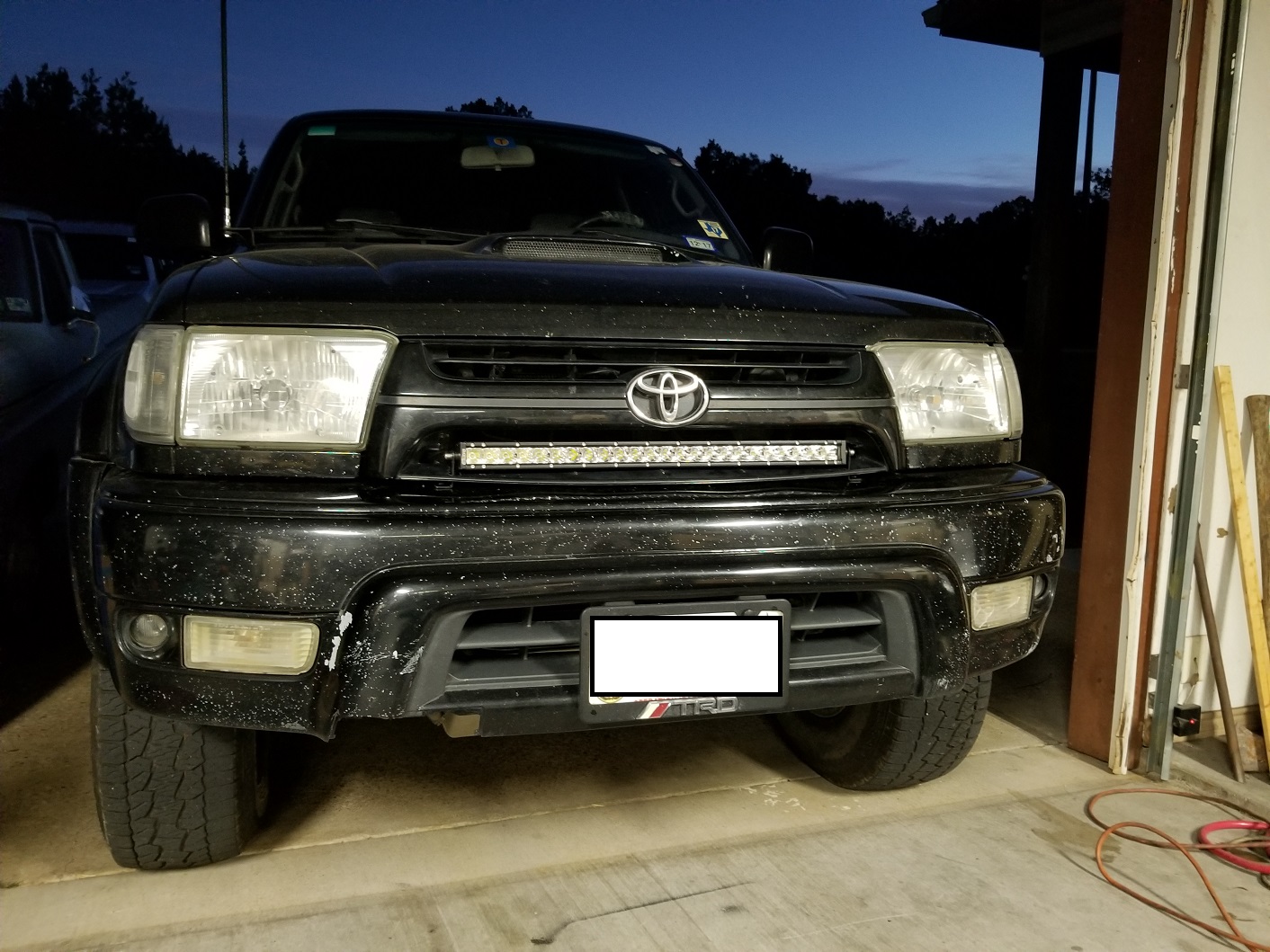 3rd gen 4Runner LED lightbar install | ToyotaOff-Road.com